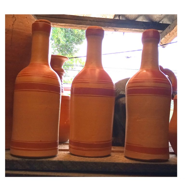 Clay Water Bottle - Mati Bottle Hand Made [ Standard Quality ] - Ceylone.lk